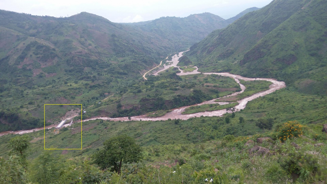 Non, ce pont n'a pas été construit "illégalement" sans l'accord de la ...